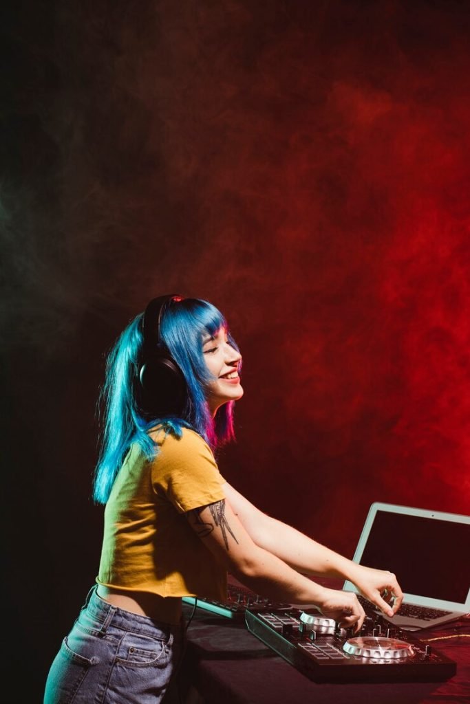 Artists & Projects - SomPulse